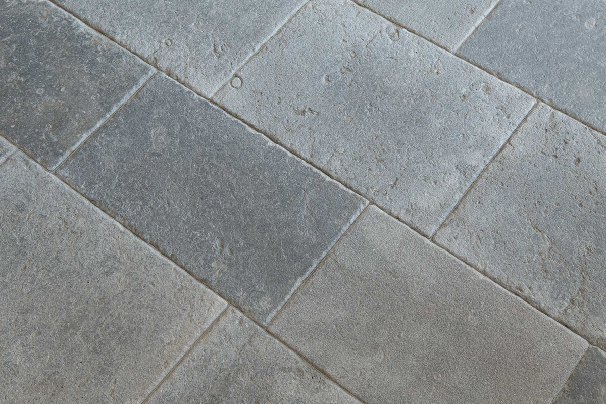 The Classic Beauty of Natural Stone Bathroom Floors – Exquisite Surfaces