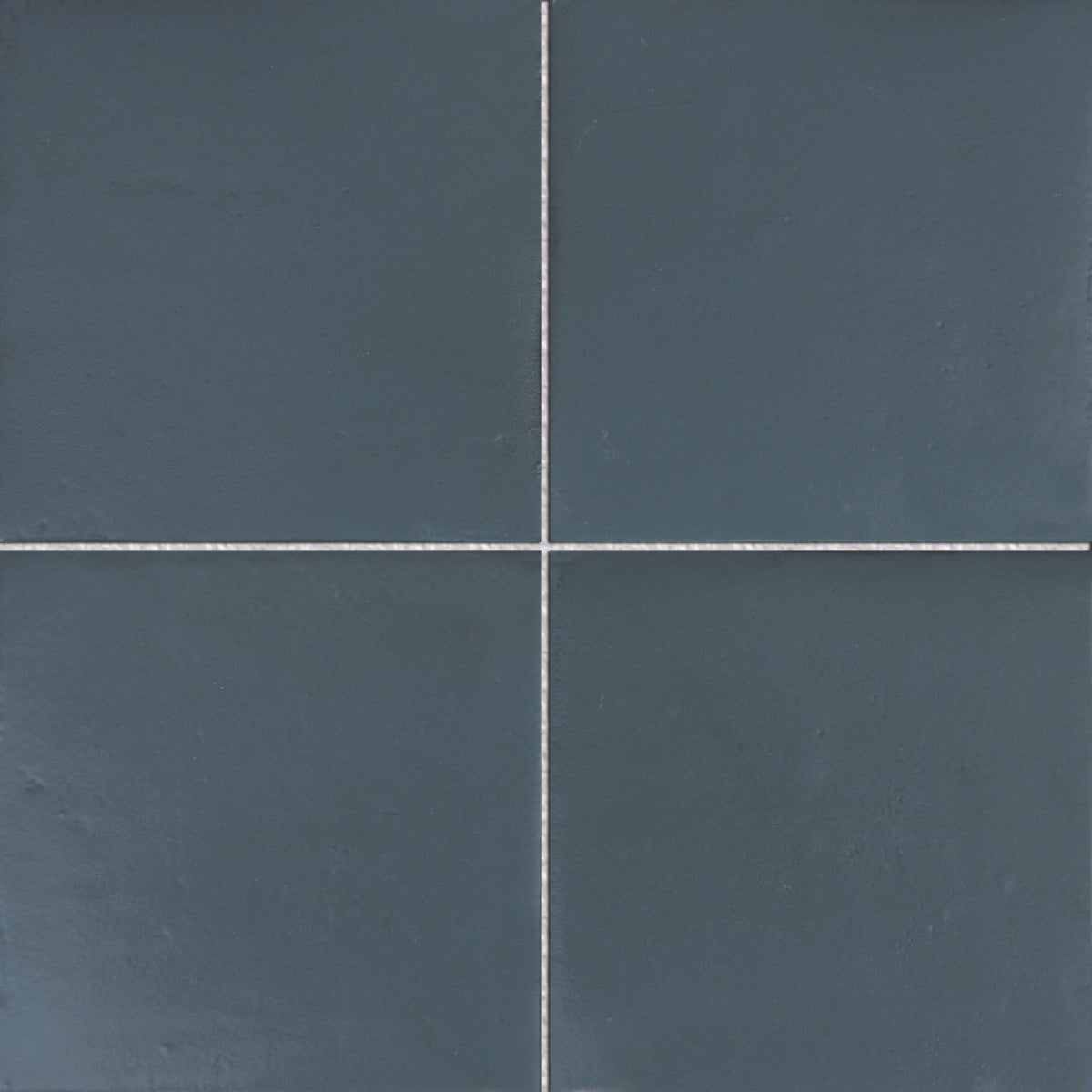 La Terre Solid – Exquisite Surfaces